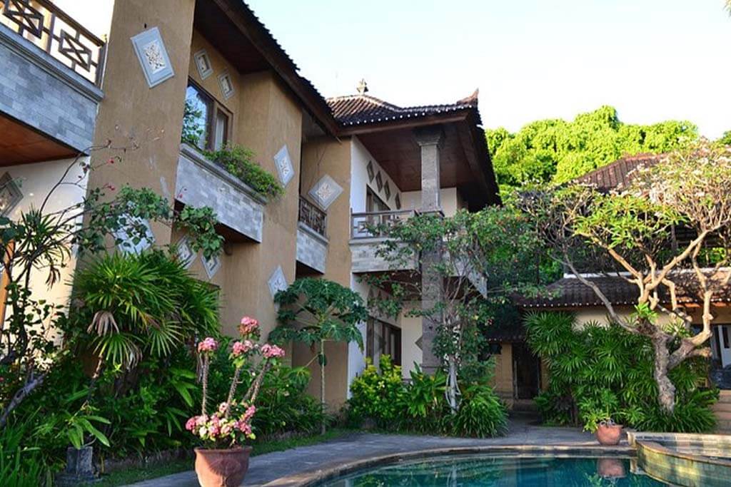 10 Best Honeymoon Hotels and Resorts In Bali (With Prices) (2025)
